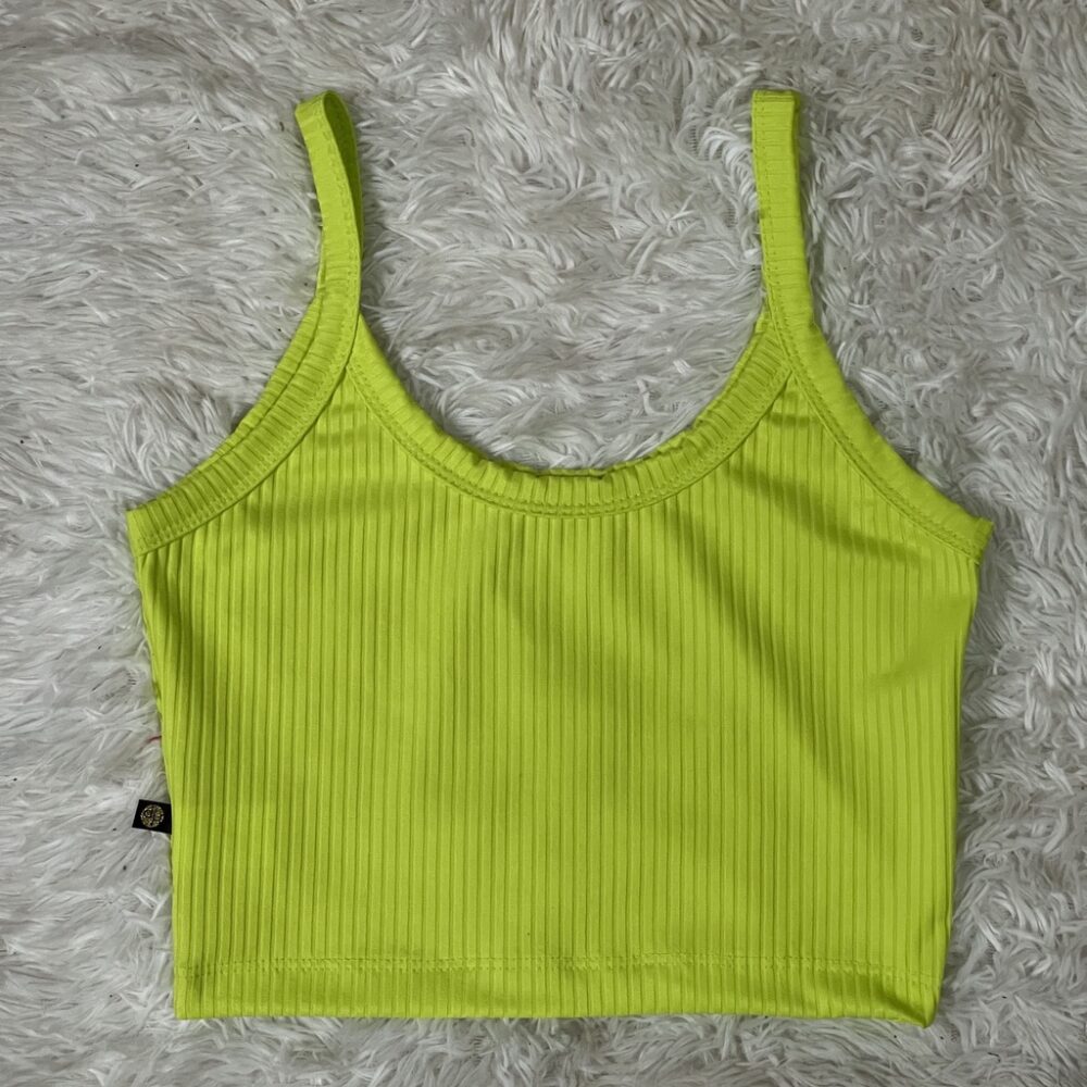 Croppeds que estão na moda: veja 7 modelos estilosos